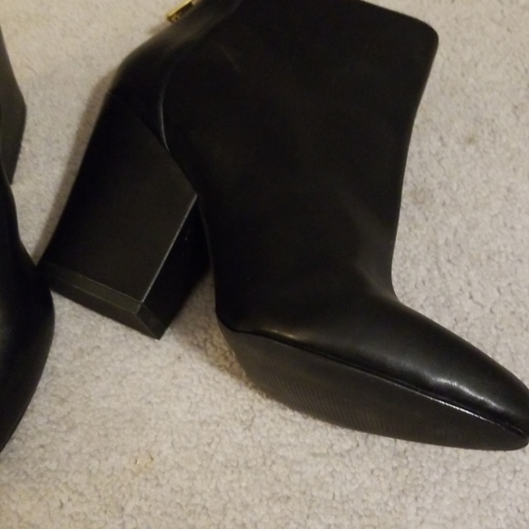 Calvin Klein | Shoes | Calvin Klein Womens Black Back Zipper Booties ...